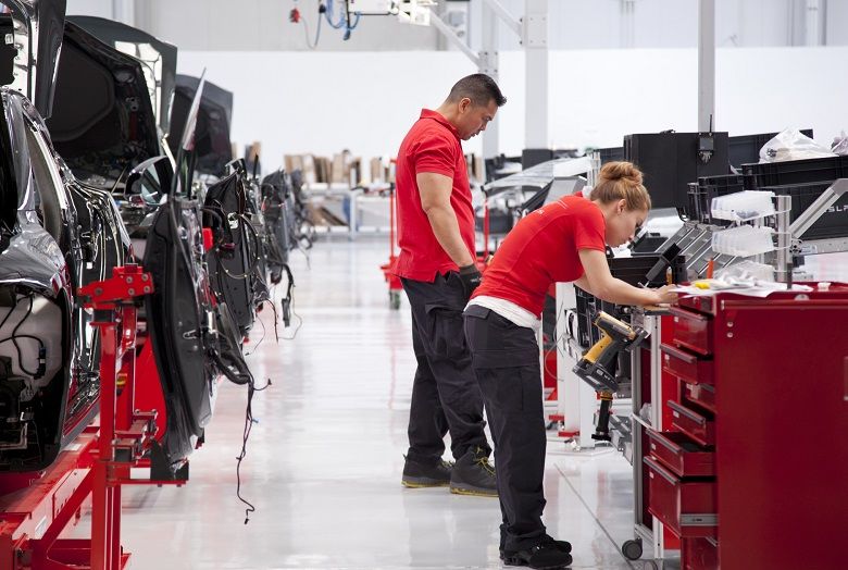 Model 3, Tesla presto fuori dal “production hell” - Tesla Club Italy